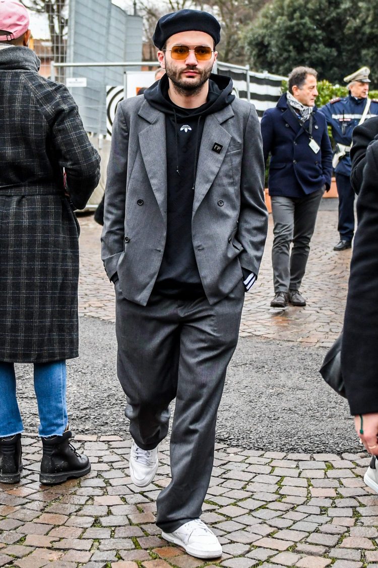 Monotone Codes for Men! Chic white, black, and gray outfits ...