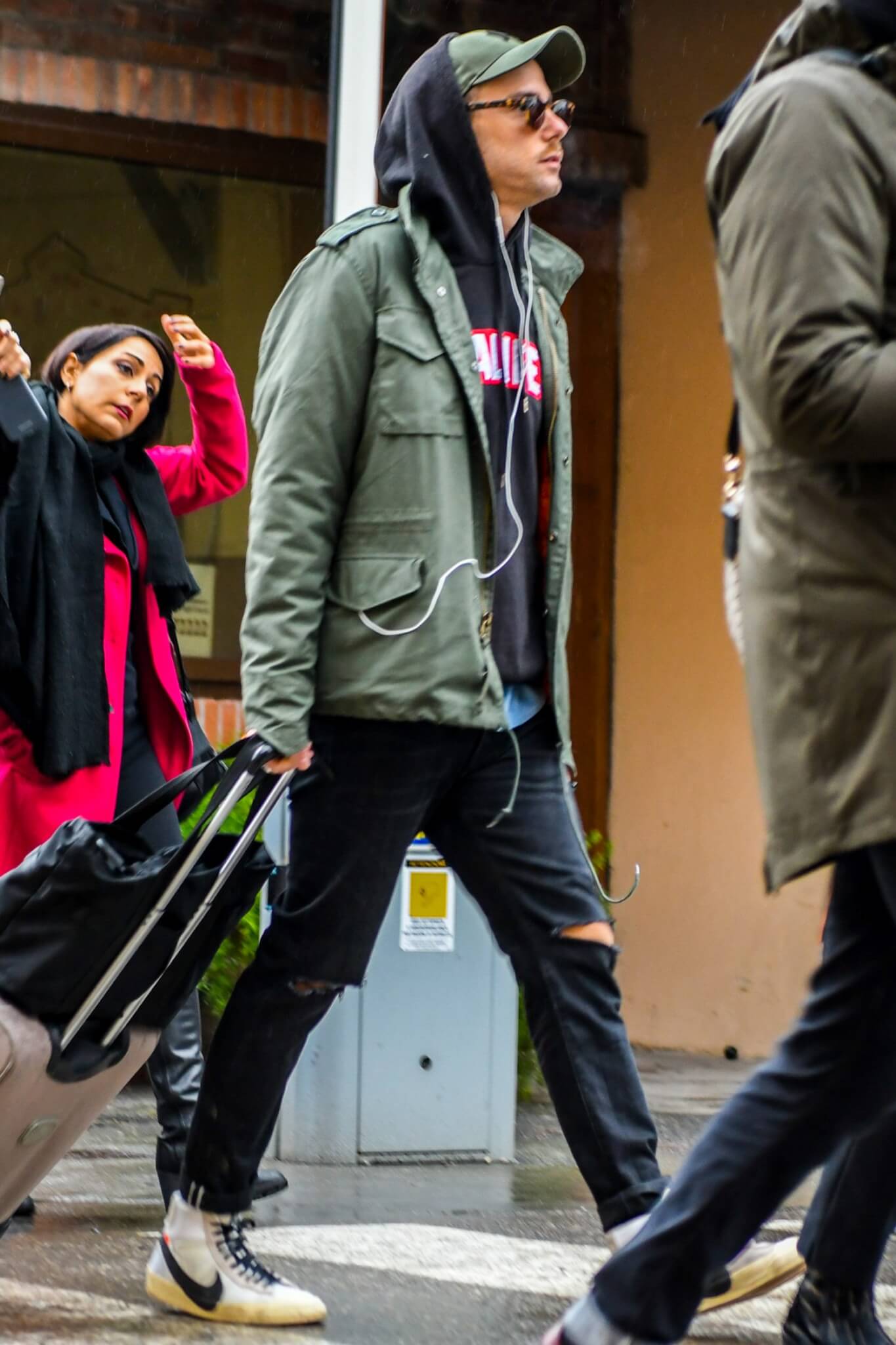 Damaged Jeans Codes! Featured men's outfits and recommended items by ...